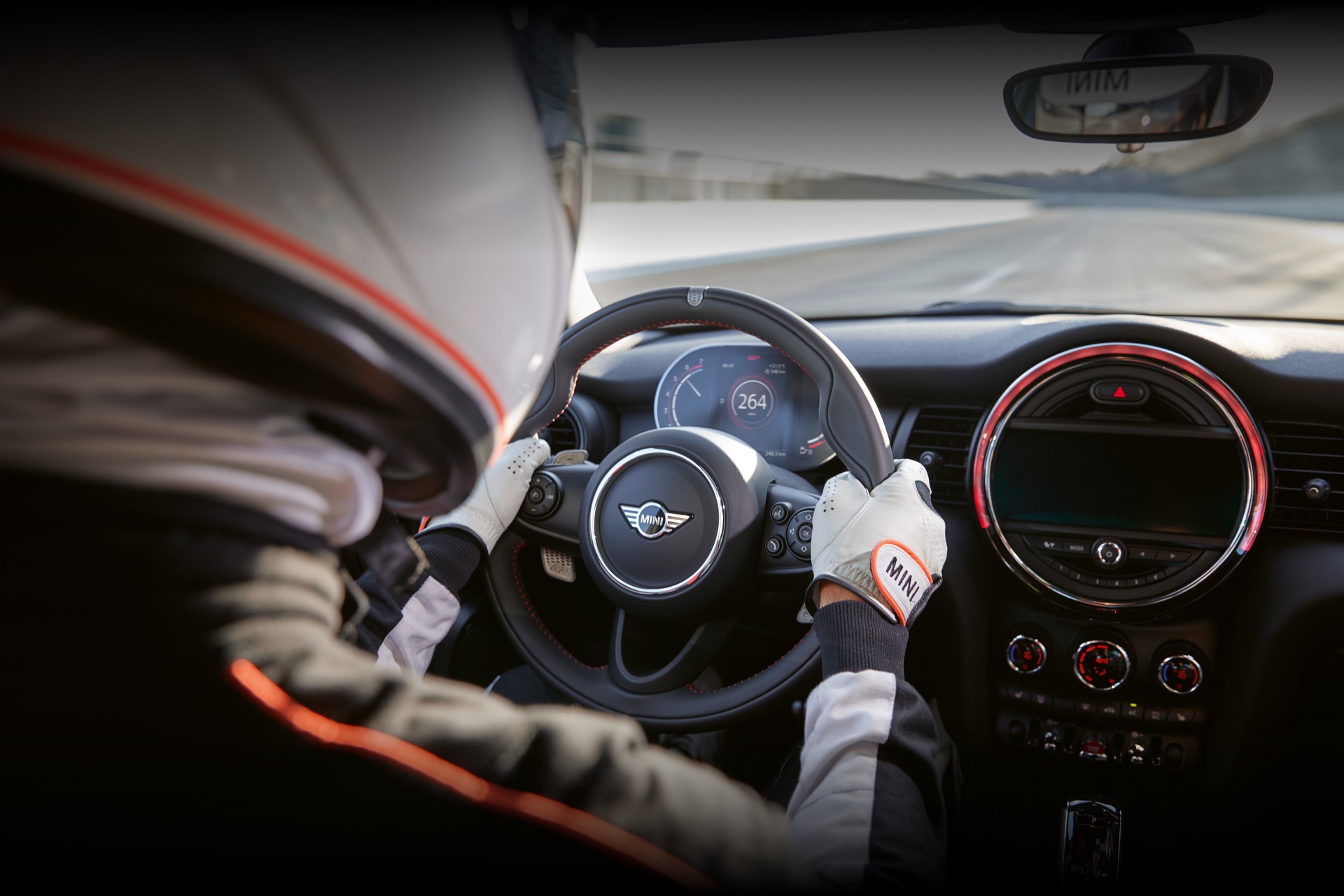 DER NEUE MINI JOHN COOPER WORKS GP